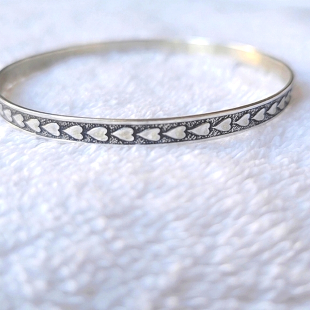 Sterling Silver Bangle - Gem